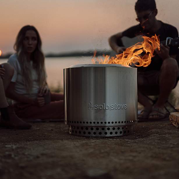 Bonfire Essential Bundle: Fire Pit, Lid, Stand Solo Stove