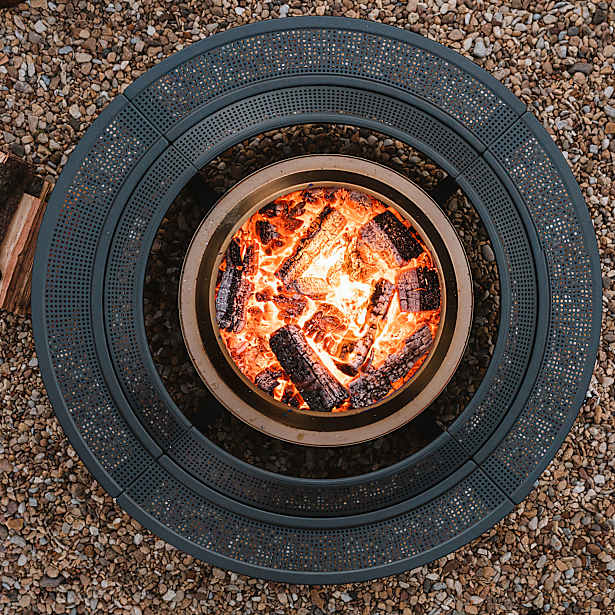 Yukon Fire Pit & Surround Protective Barrier Solo Stove