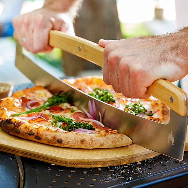 Pi Prime Essential Bundle | Outdoor Pizza Oven Bundle Solo Stove